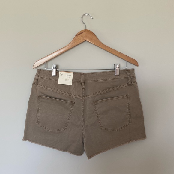 Universal Thread | Shorts | Universal Thread Khaki Short | Poshmark